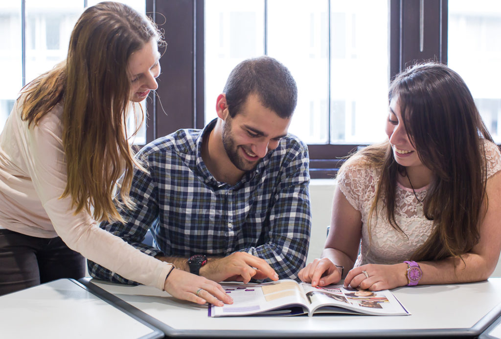 8 tips to choose your English school | Langports